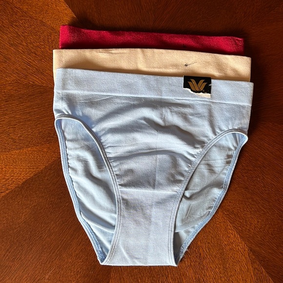 Wacoal | Intimates & Sleepwear | New 3 Wacoal B Smooth High Cut Briefs ...